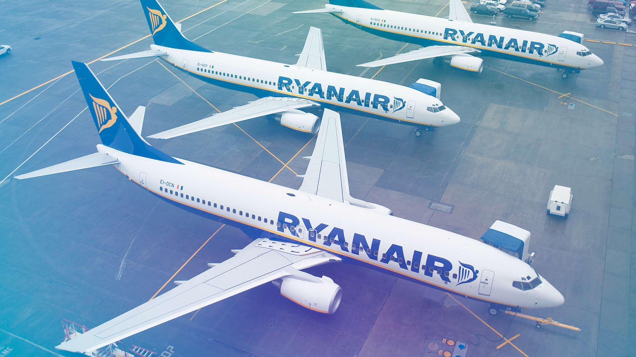 Ryanair pilot strike grounds nearly 400 flights, stranding vacationers