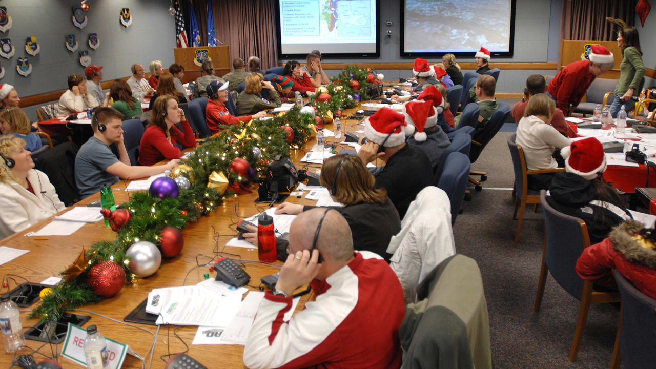 How to track Santa Claus live with NORAD’s new revamped website and mo