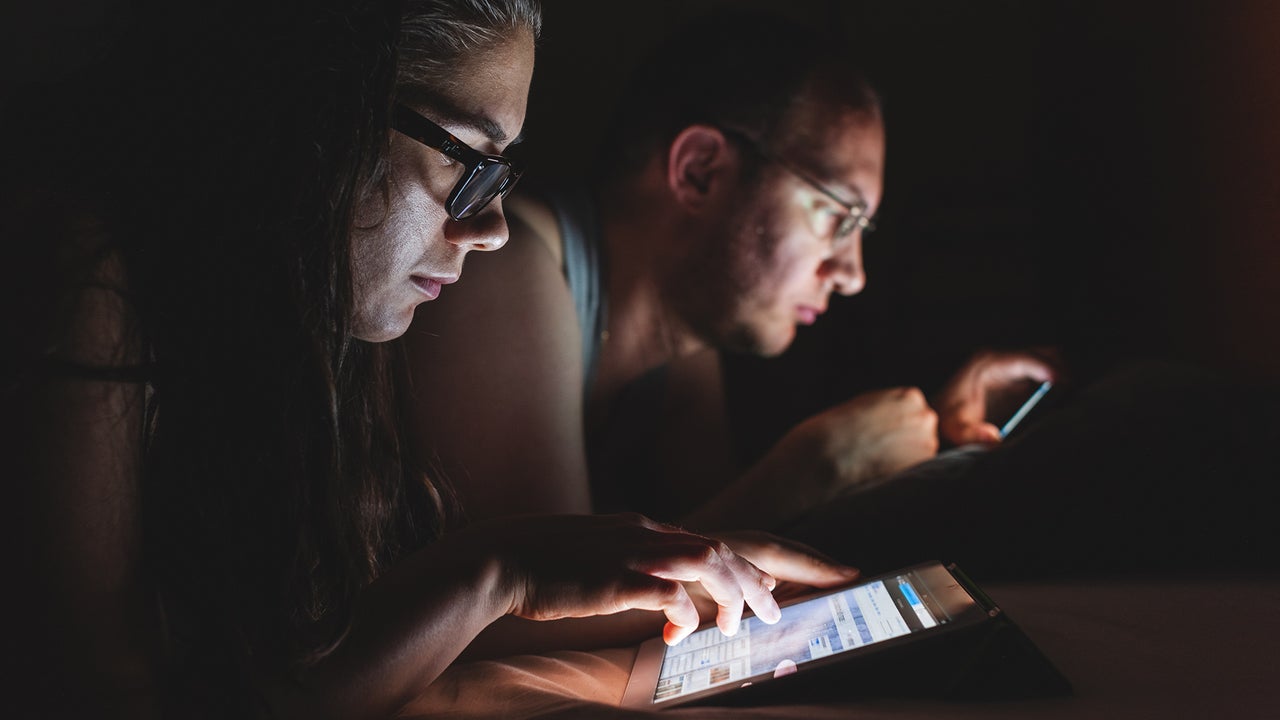 4 ways to fix unhealthy relationship with your phone