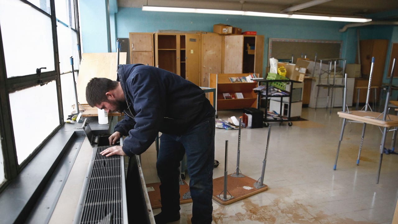 Fix America's crumbling schools Fix America's crumbling schools