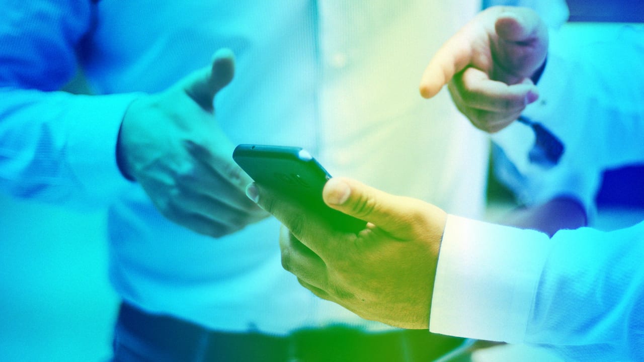 How to do a job interview by text