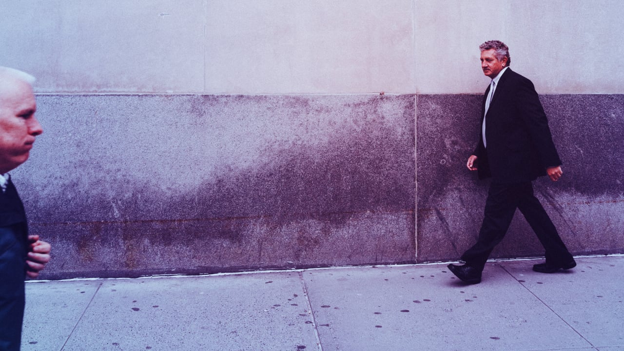 JPMorgan settles "anti-dad" bias; case adds paternity leave