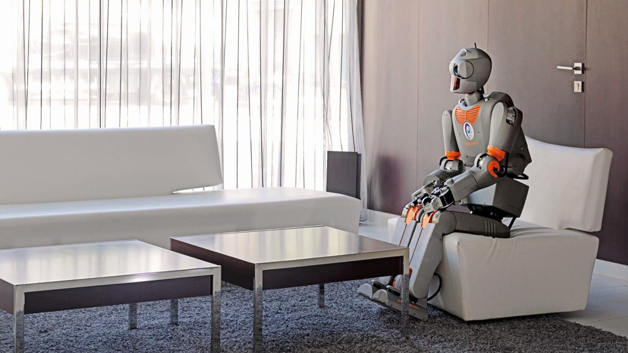 Vincent Fournier photographs creepy robots that look eerily human