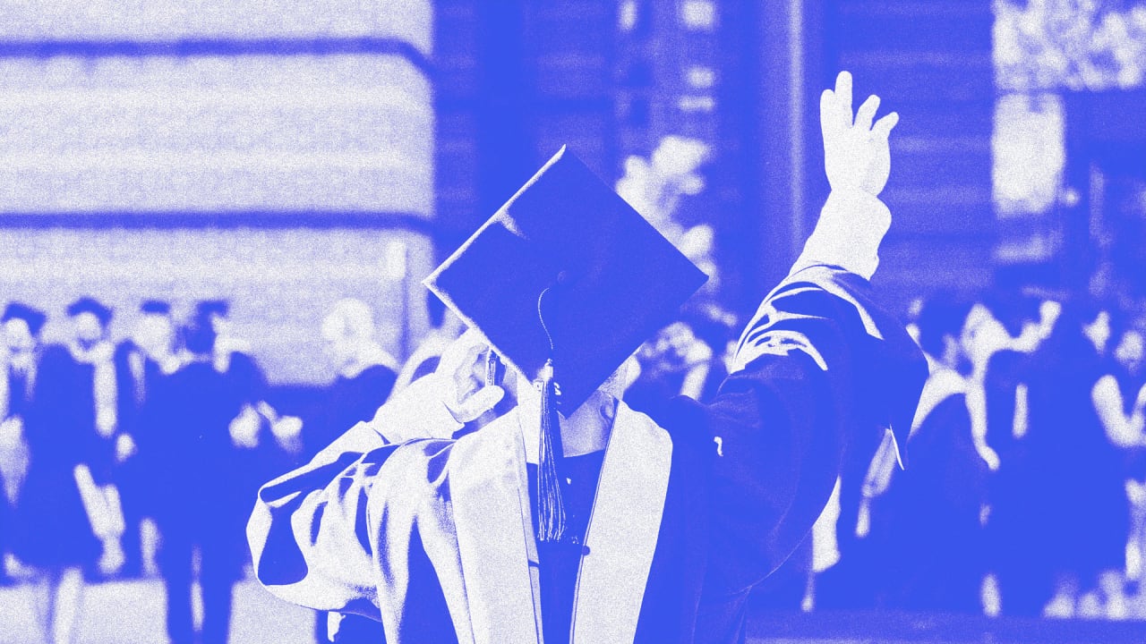 5 financial tips for college graduates