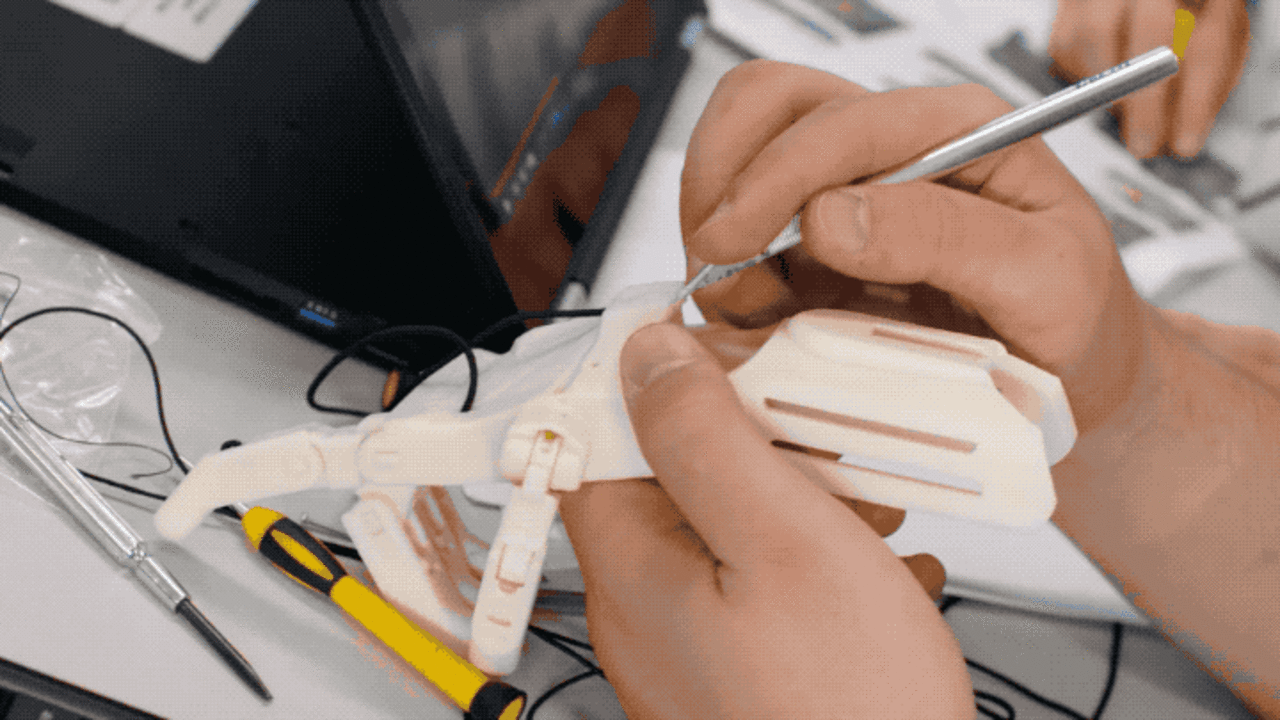 This school's science project is 3D-printing prosthetic hands