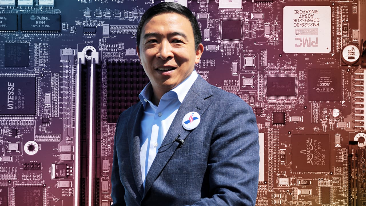 Andrew Yang vaults to front of 2020 pack with Big Tech money