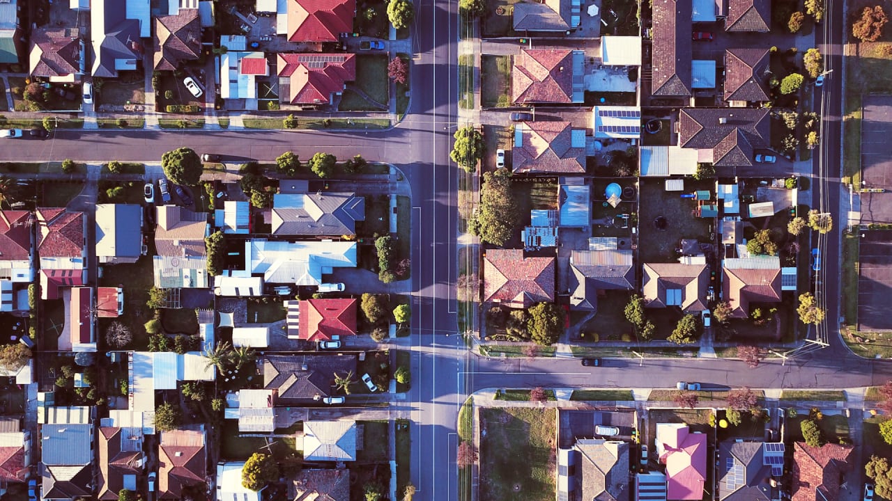 Airbnb Announces New Guest Standards And Offers Mayors Hotline To Com