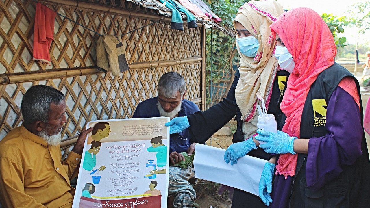 The 'double emergency' of the coronavirus for refugees