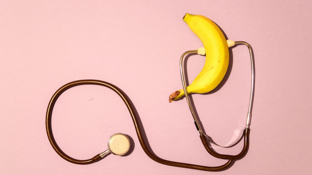 Surprising new sexual problems draw men to health clinics Surprising new sexual problems draw men to health clinics