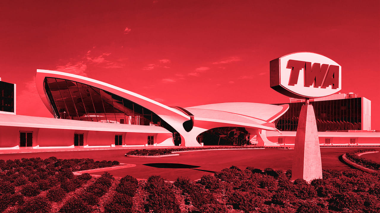 TWA Hotel captures midcentury magic even when travelers are grounded