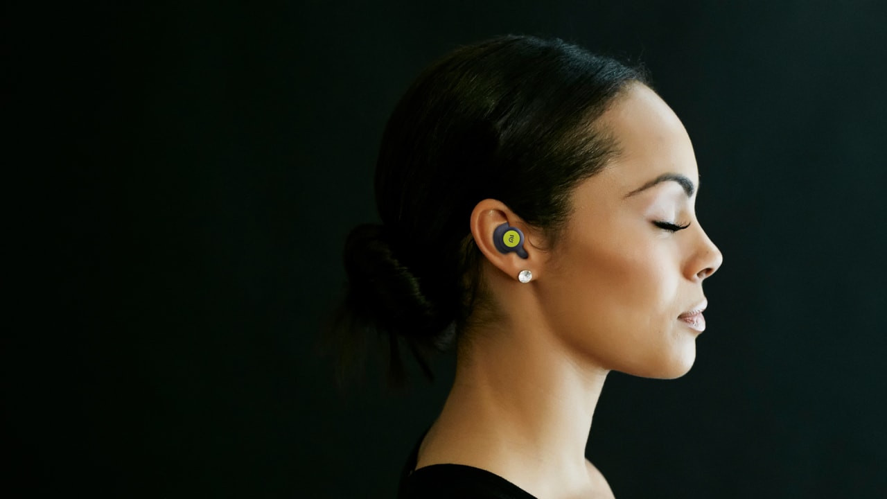 These brain-stimulating earbuds could ease pain