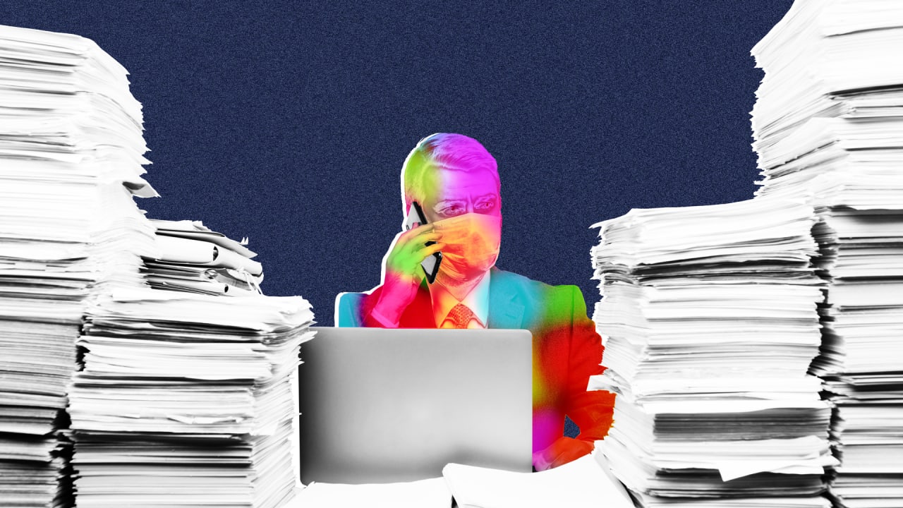 5 ways emotional intelligence can prevent workaholism
