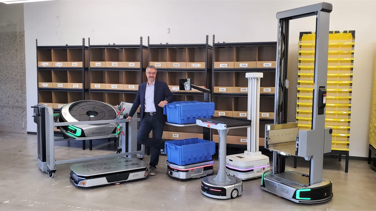 Using robots to make smarter warehouses