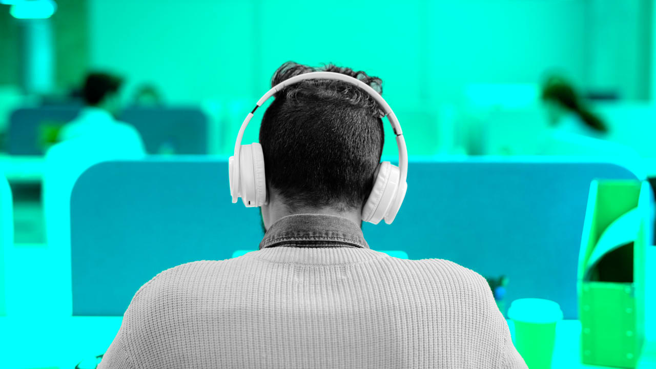 How introverts can be productive in an open office How introverts can be productive in an open office