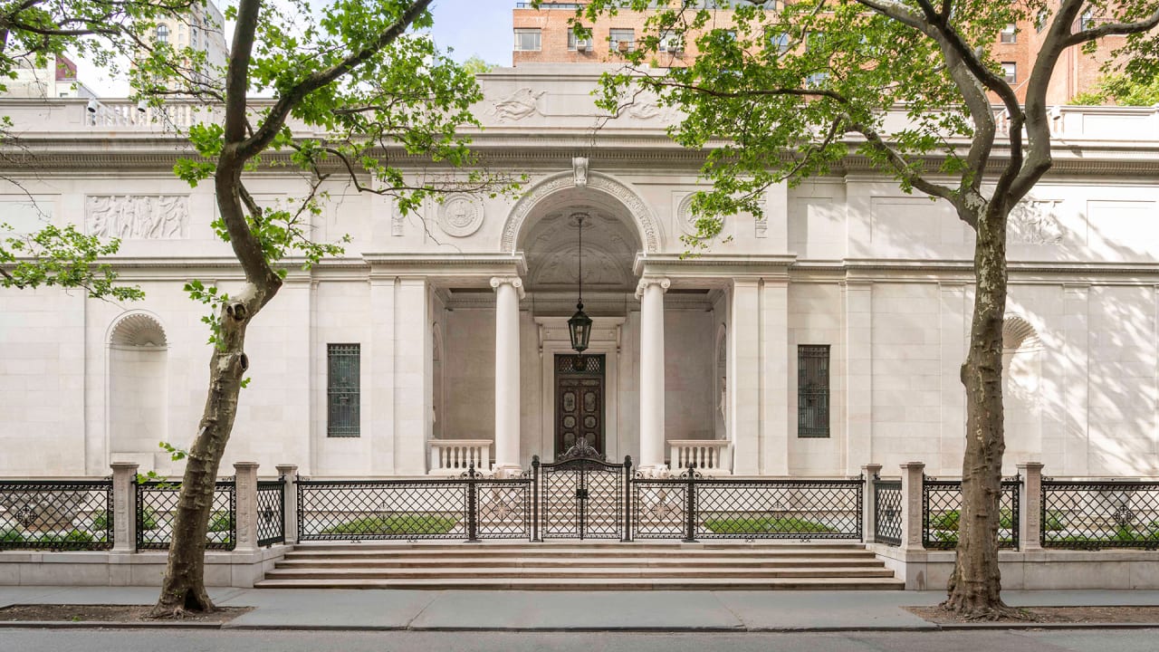 The Morgan Library's new garden tries to make a monument to extravagan