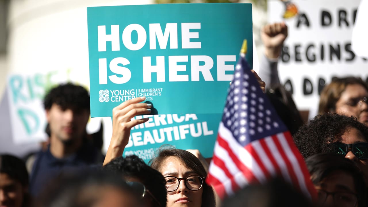 Despite new DACA rule, hundreds of thousands of immigrants are still v