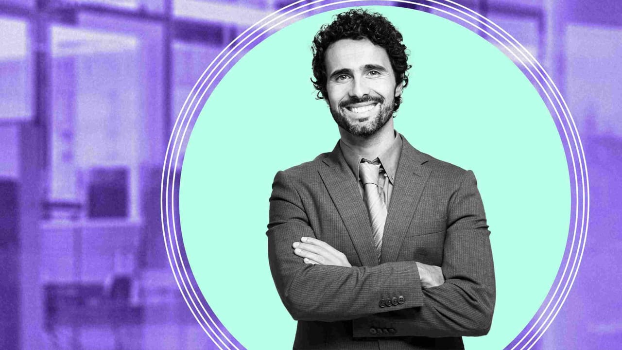 To better manage others, manage yourself