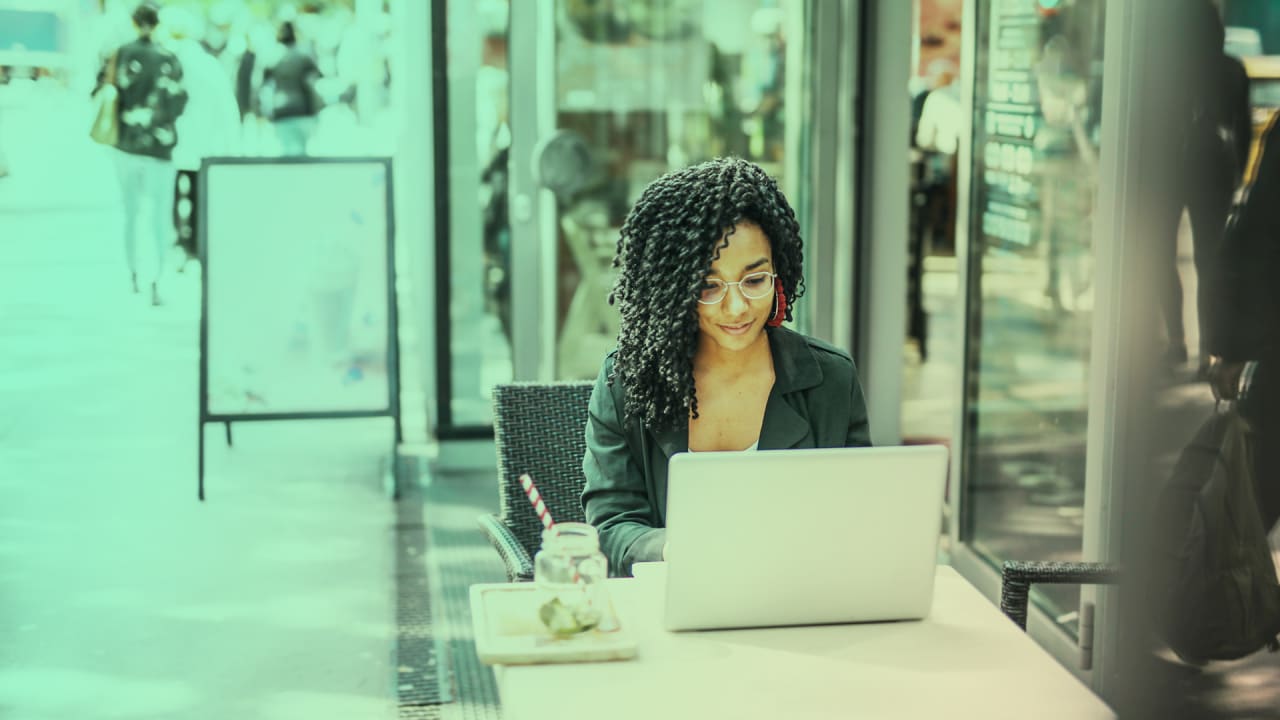 How freelancers can negotiate with courage How freelancers can negotiate with courage