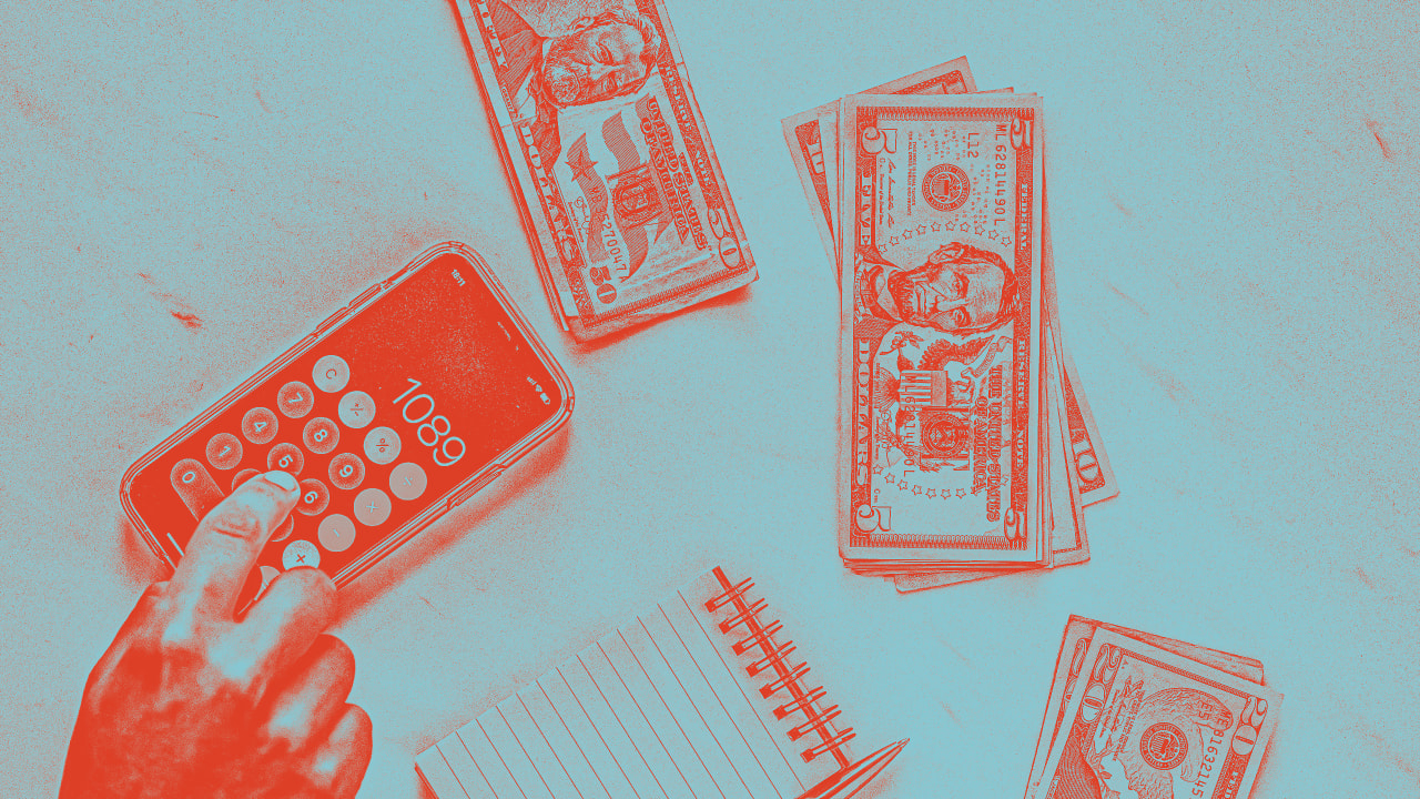 Here are the advantages of a large tax refund