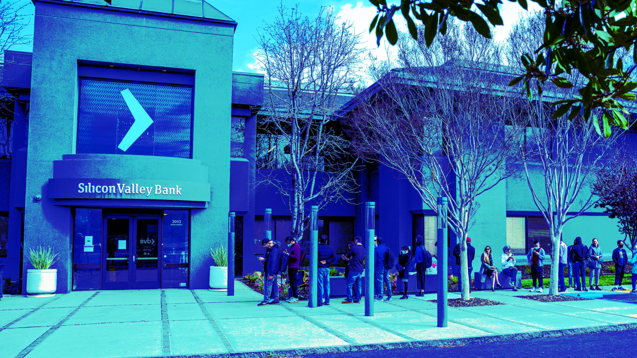 What to know about Tim Mayopoulos, CEO of Silicon Valley Bank Bridge