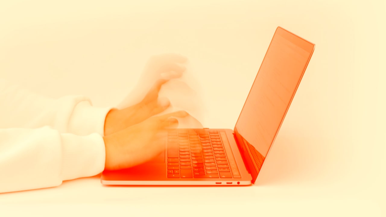 Types of emails managers should never send Types of emails managers should never send