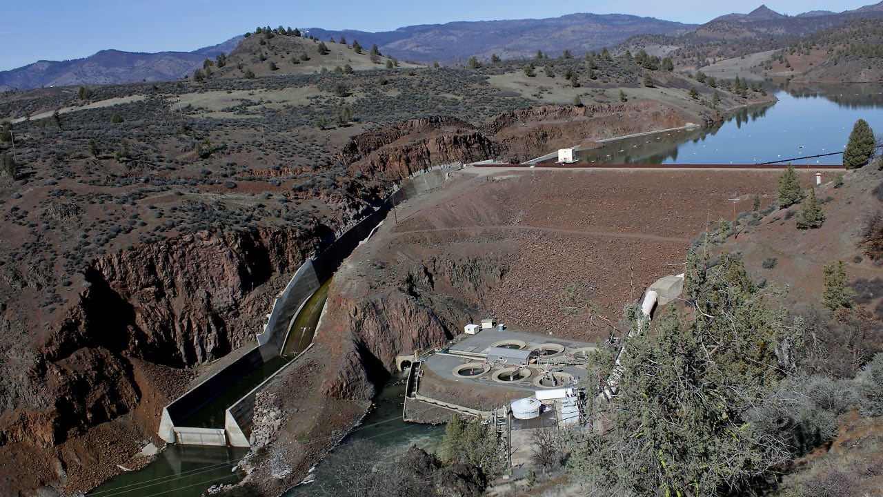 On the California-Oregon border, a massive dam-removal project is unde