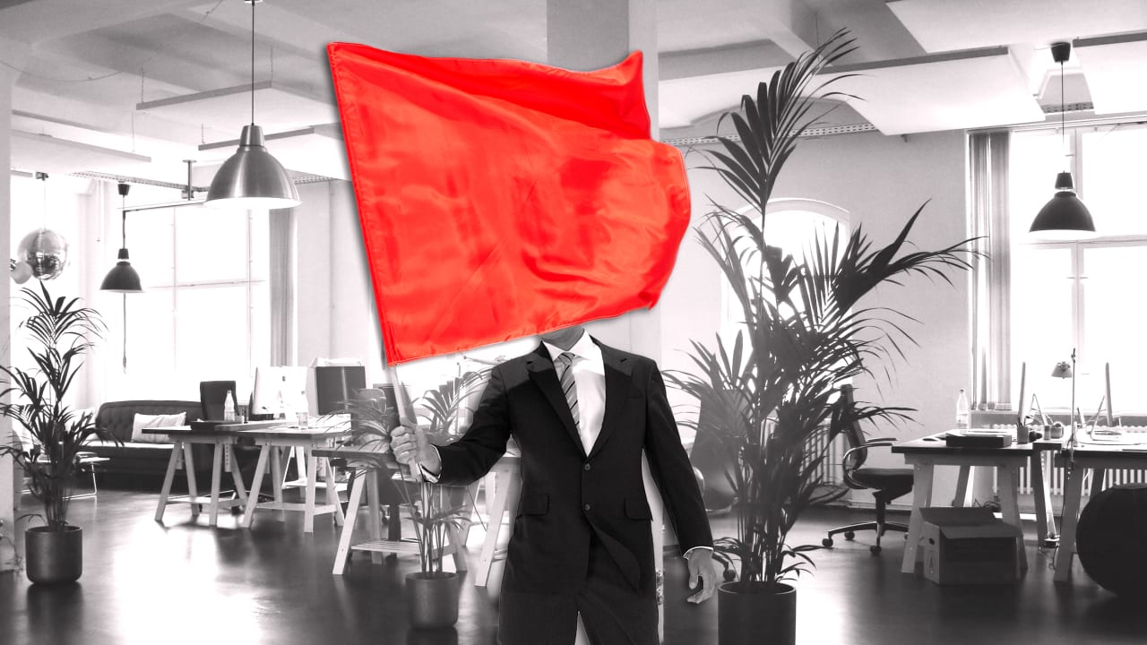 ‘Stupid people work here’ and other red flags I encountered at my toxi