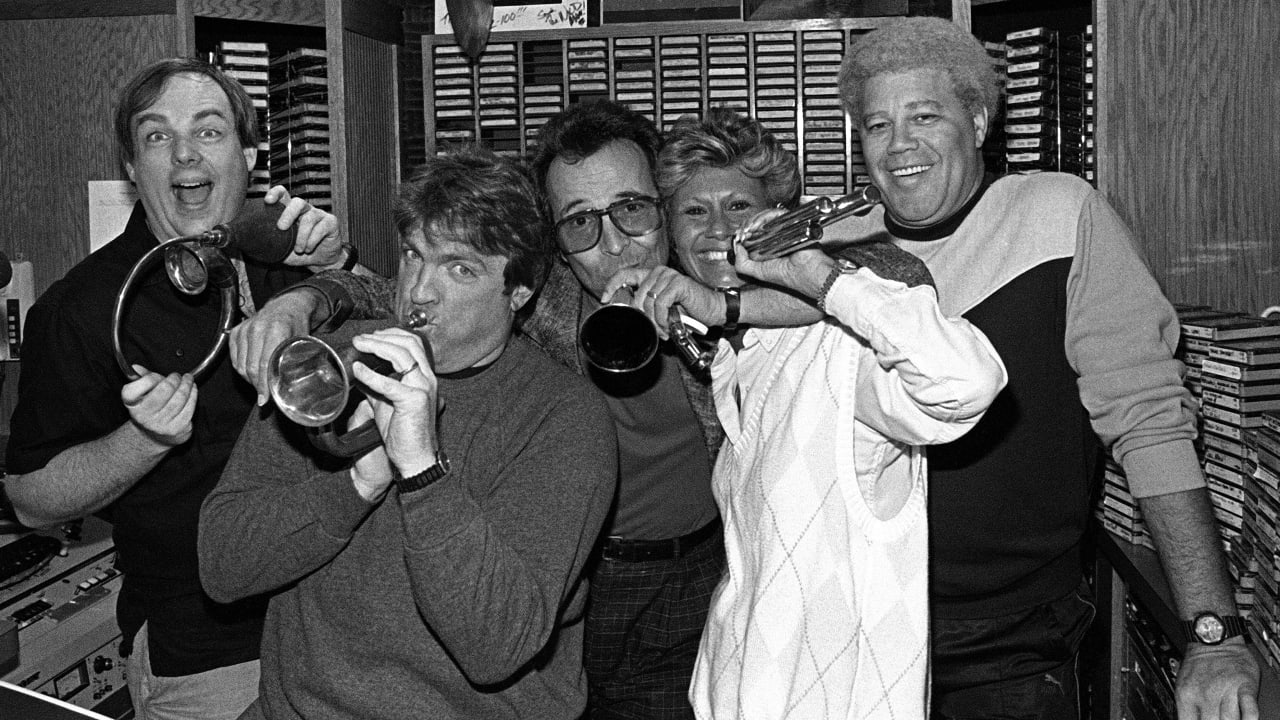 Savvy startup success hacks from a pioneering 1980s NYC radio station Savvy startup success hacks from a pioneering 1980s NYC radio station