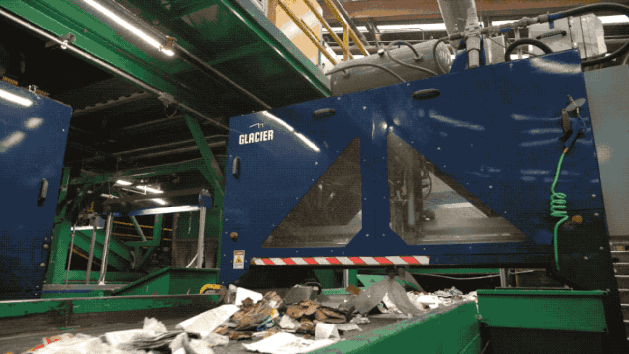 This recycling robot is saving millions of bottles from the landfill