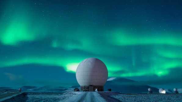 Photographing Life At Svalbard’s Frozen Satellite Station