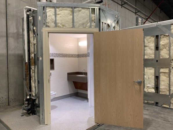 Coronavirus crisis: Can the U.S. build a new hospital in two weeks?