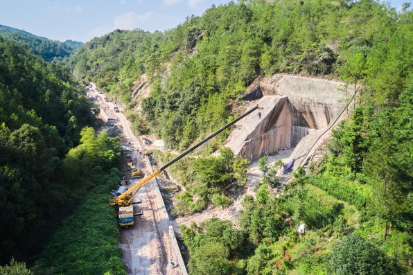 How three abandoned quarries in rural China were transformed into stun