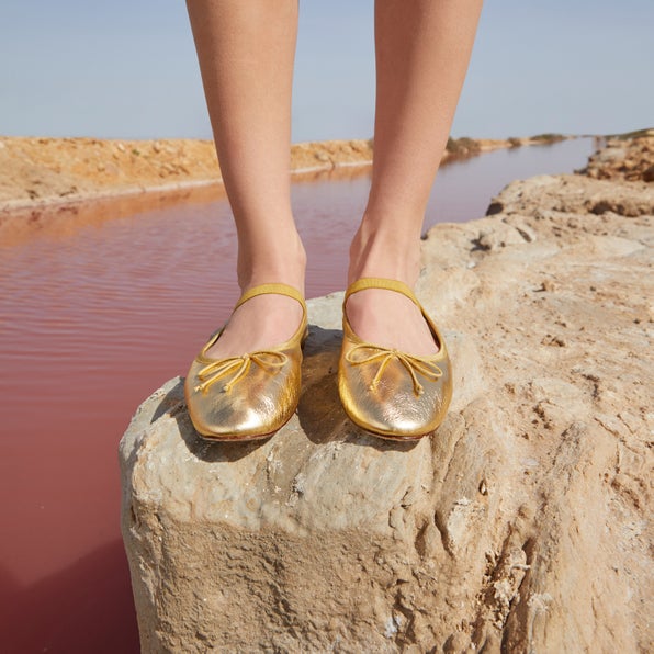 Who makes the world's most comfortable shoe?