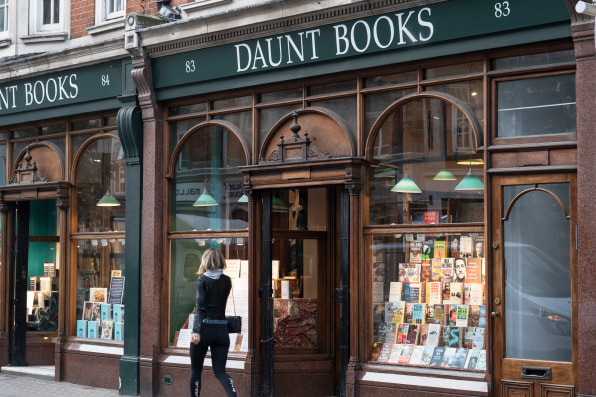 Barnes And Noble Is Stealing The Indie Shop Playbook And Its Working